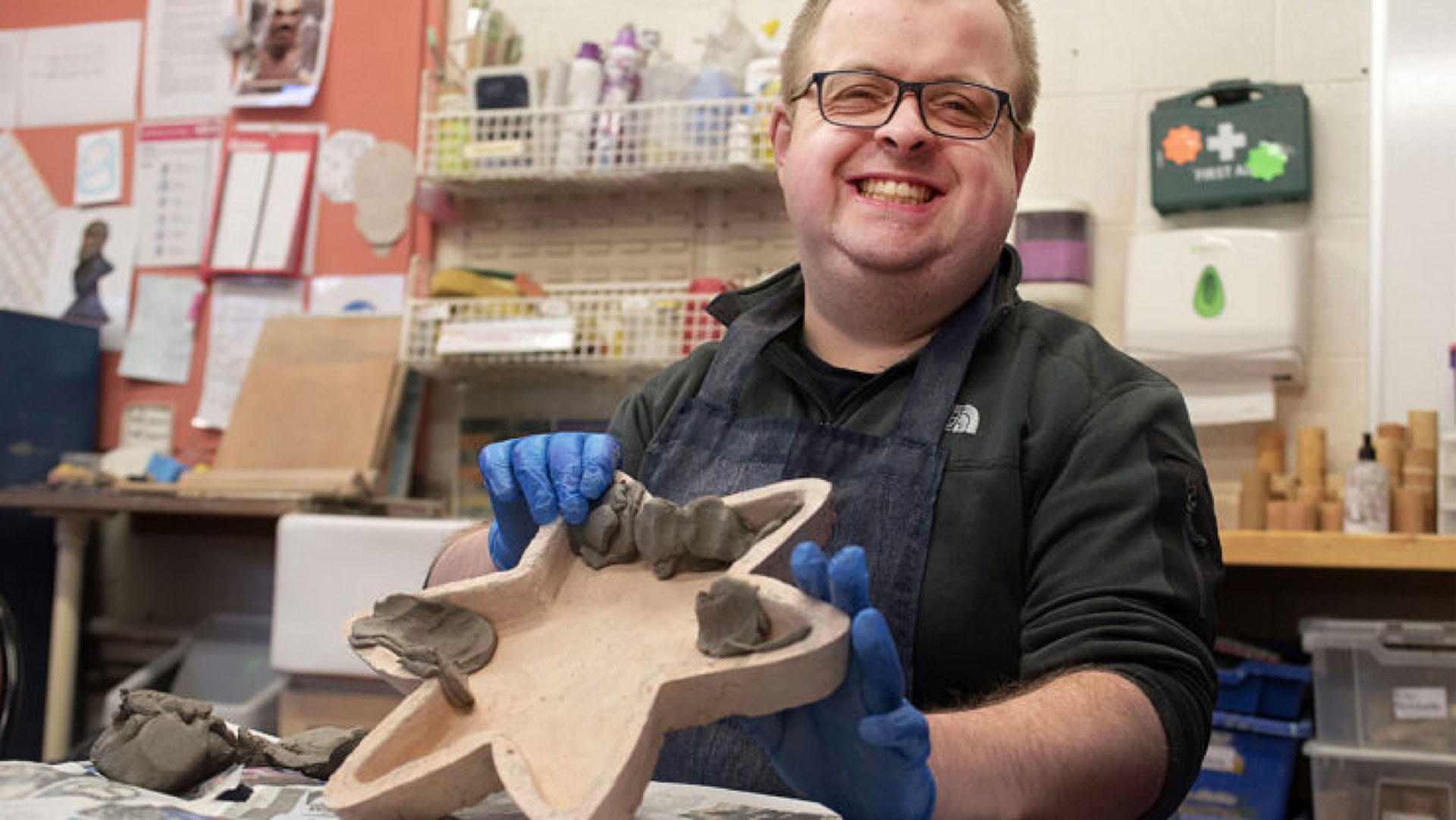 Arts and Crafts For People With Disabilities - Henshaws